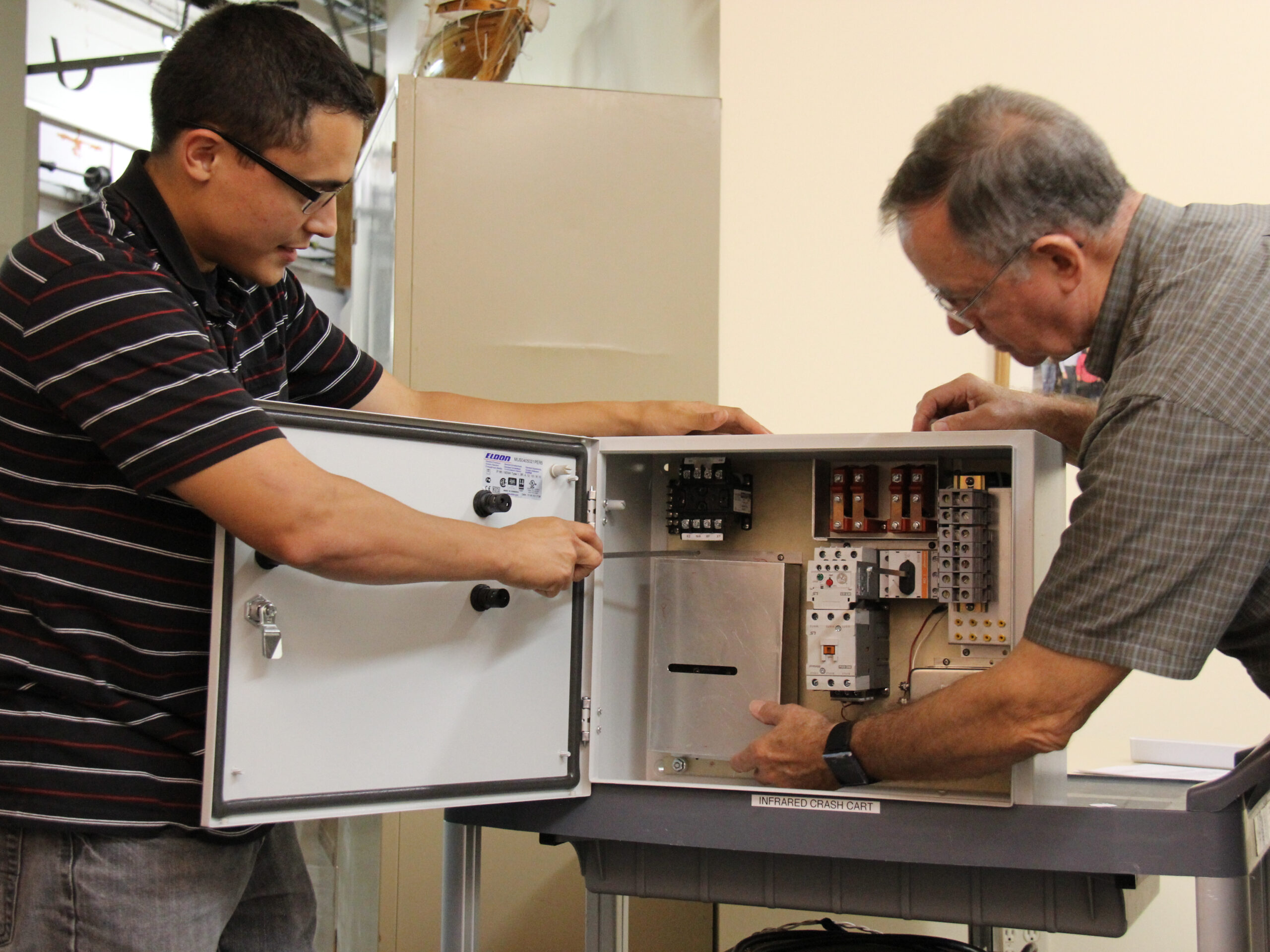 A New, Team Approach to Power Solutions - SonSet Solutions